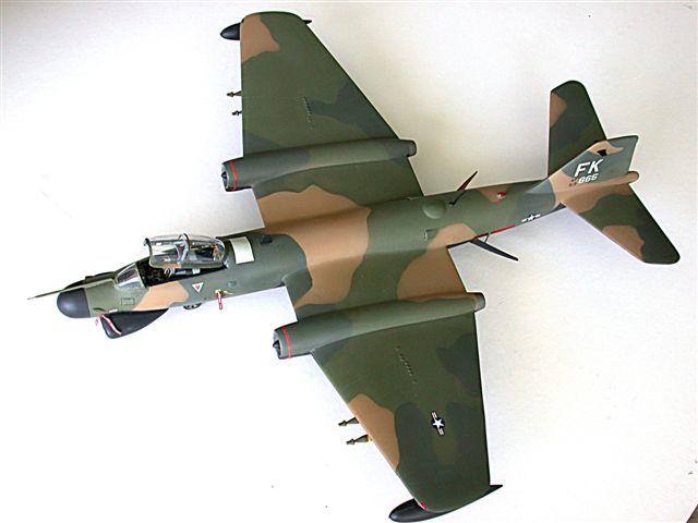 B-57G by Phil Brandt (Kitbashed Classic Airframes / Collect-Aire Resin)